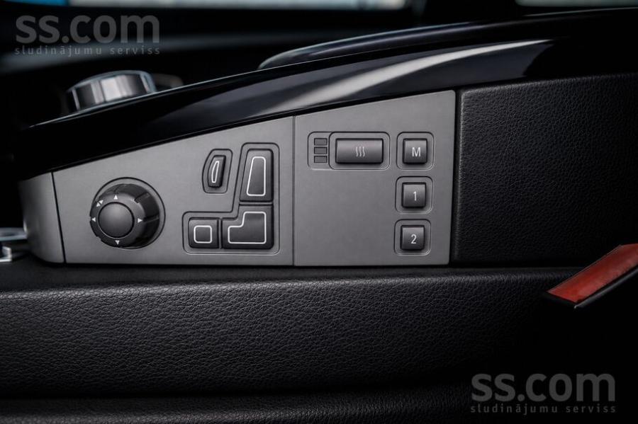 Melns BMW 730 2006 Rīga, ar dzinēja tilpumu 3.00 L un nobraukumu 320 tūkst. km par 4300 €, foto 13 vietnē AUTOMOTO.COM.LV