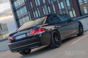 Melns BMW 730 2006 Rīga, ar dzinēja tilpumu 3.00 L un nobraukumu 320 tūkst. km par 4300 €, foto 33 vietnē AUTOMOTO.COM.LV