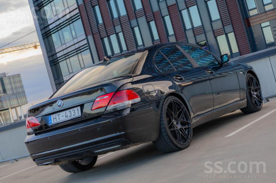 Melns BMW 730 2006 Rīga, ar dzinēja tilpumu 3.00 L un nobraukumu 320 tūkst. km par 4300 €, foto 33 vietnē AUTOMOTO.COM.LV
