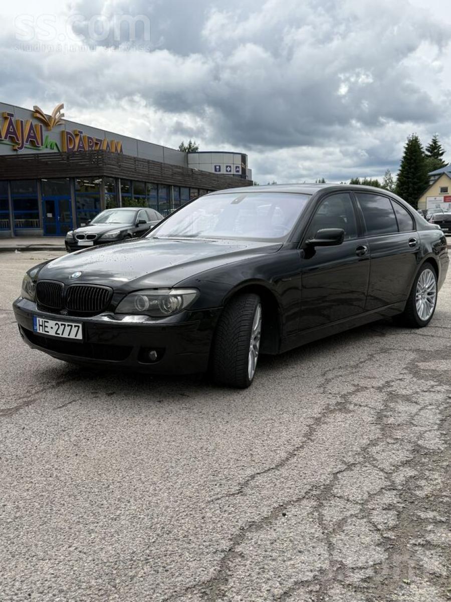 Black BMW 730 2006 in Kuldiga, with an engine capacity of 3.00 L and mileage of 290 thousand km for 6250 €, photo 3 on AUTOMOTO.COM.LV