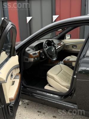 Black BMW 730 2006 in Kuldiga, with an engine capacity of 3.00 L and mileage of 290 thousand km for 6250 €, photo 6 on AUTOMOTO.COM.LV