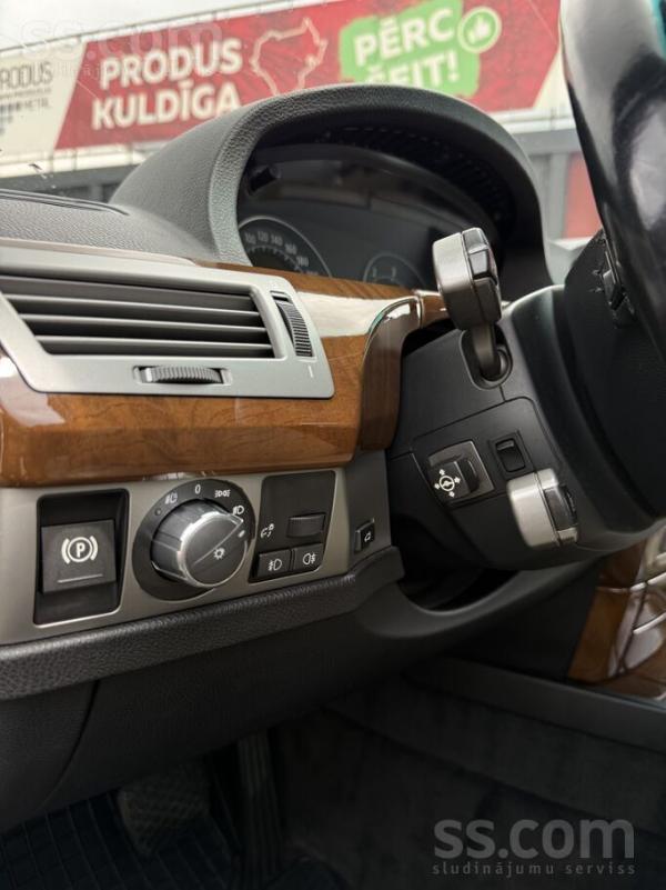 Melns BMW 730 2006 Kuldīga, ar dzinēja tilpumu 3.00 L un nobraukumu 290 tūkst. km par 6250 €, foto 7 vietnē AUTOMOTO.COM.LV