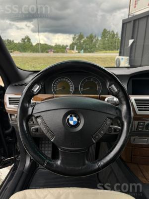 Black BMW 730 2006 in Kuldiga, with an engine capacity of 3.00 L and mileage of 290 thousand km for 6250 €, photo 10 on AUTOMOTO.COM.LV