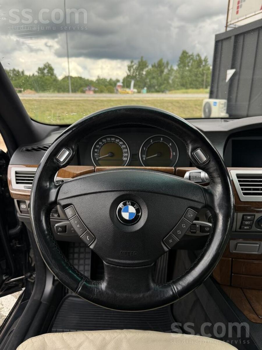 Black BMW 730 2006 in Kuldiga, with an engine capacity of 3.00 L and mileage of 290 thousand km for 6250 €, photo 10 on AUTOMOTO.COM.LV