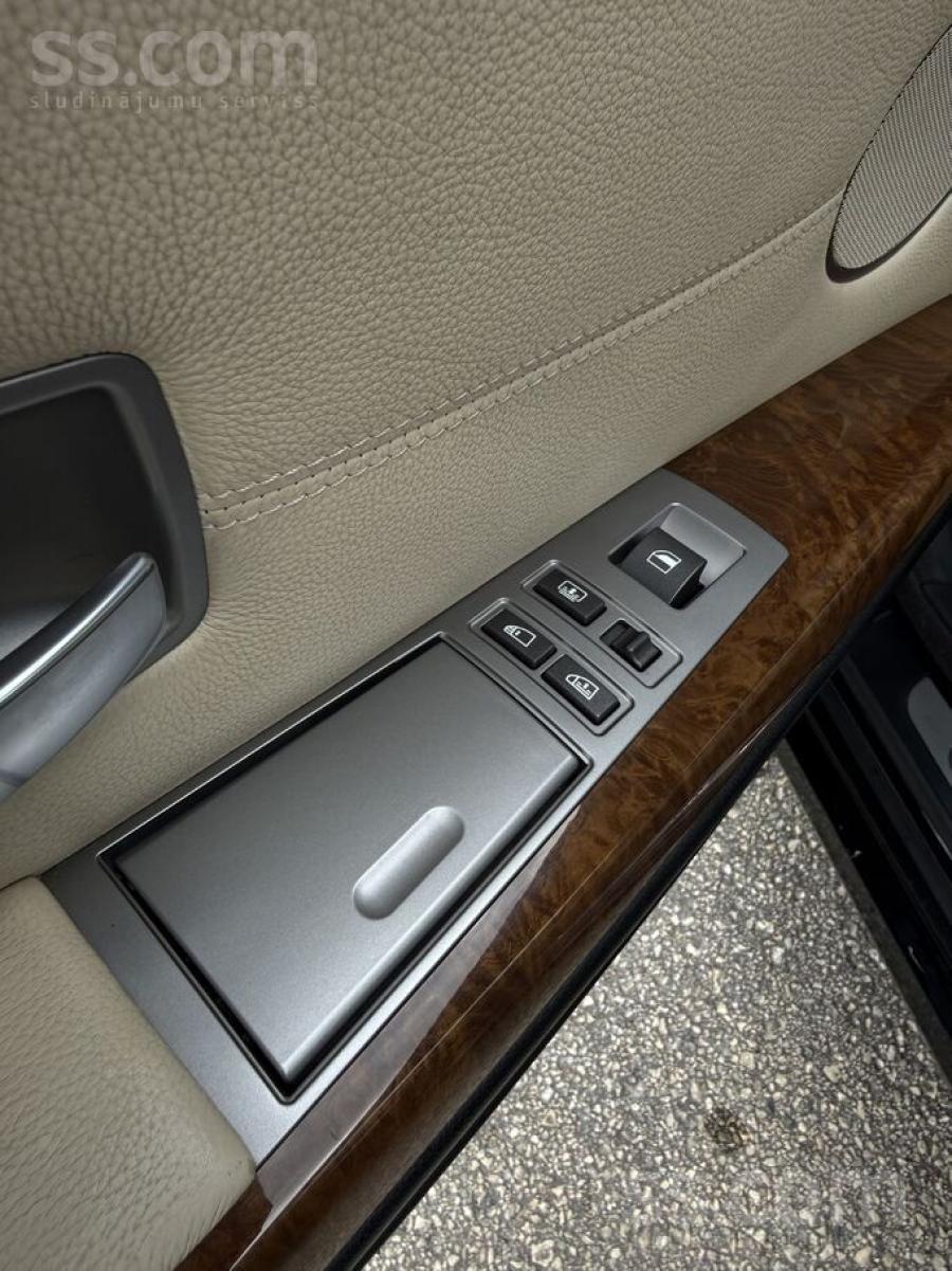 Black BMW 730 2006 in Kuldiga, with an engine capacity of 3.00 L and mileage of 290 thousand km for 6250 €, photo 17 on AUTOMOTO.COM.LV