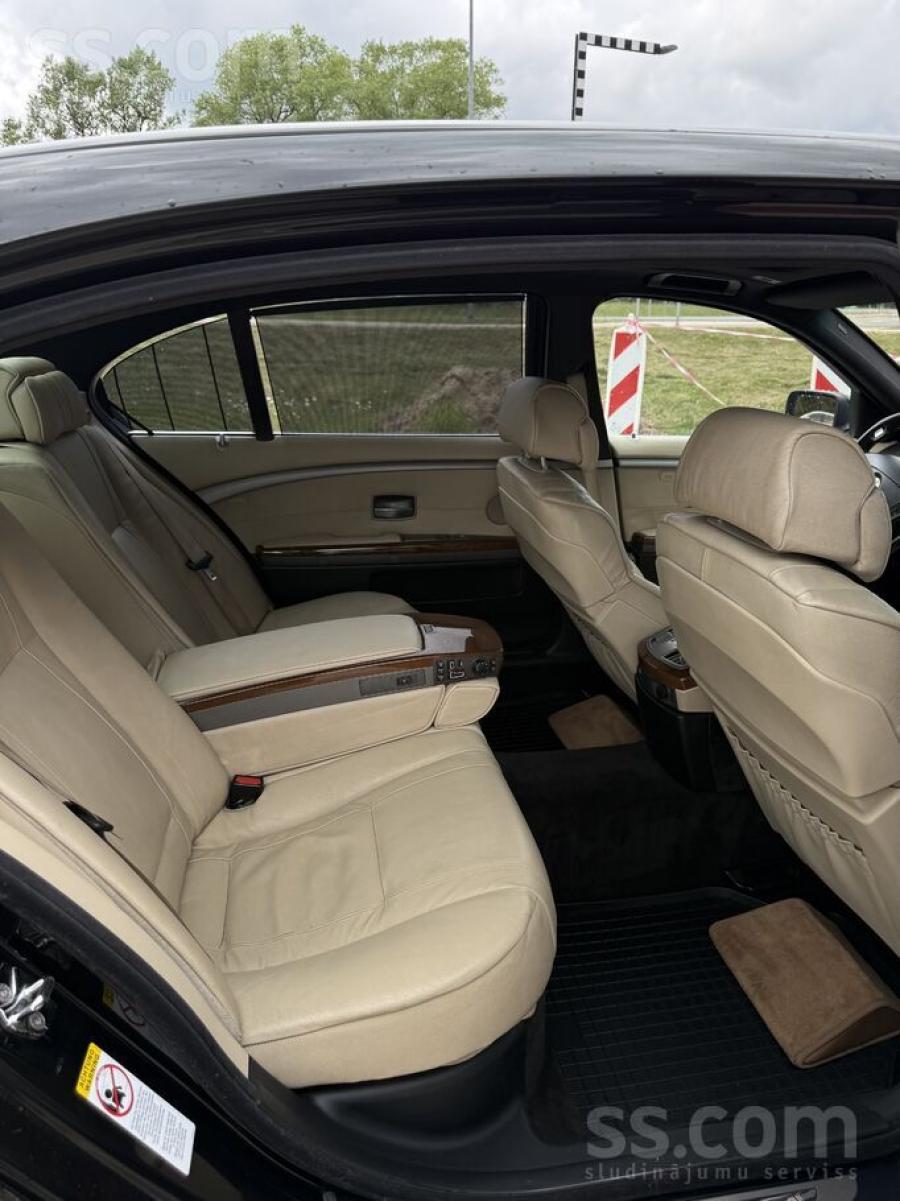 Black BMW 730 2006 in Kuldiga, with an engine capacity of 3.00 L and mileage of 290 thousand km for 6250 €, photo 23 on AUTOMOTO.COM.LV