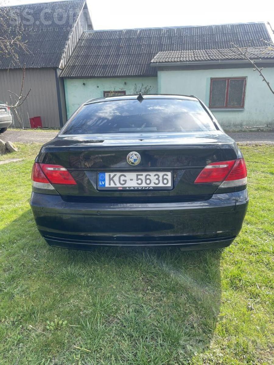 Melns BMW 730 2006 Preiļi, ar dzinēja tilpumu 3.00 L un nobraukumu 450 tūkst. km par 3995 €, foto 4 vietnē AUTOMOTO.COM.LV