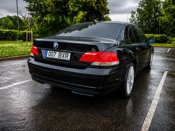 Black BMW 730 2006 in Tallinn, with an engine capacity of 3.00 L and mileage of 348 thousand km for 1510 €, photo 5 on AUTOMOTO.COM.LV
