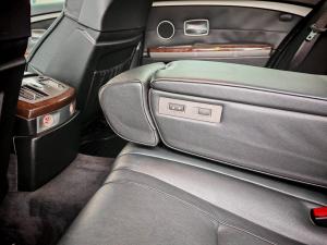 Черный БМВ 730 2006 в Таллин, объемом двигателя 3.00 л и пробегом 348 тыс. км за 1510 €, фото 31 на AUTOMOTO.COM.LV