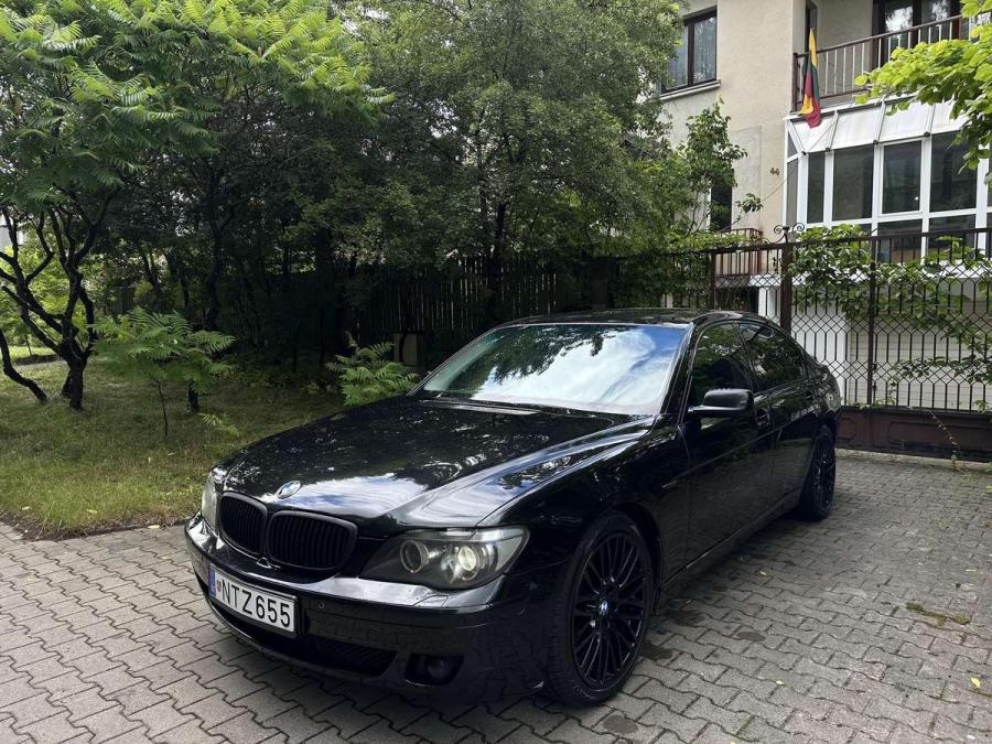 Melns BMW 730 2006 Viļņa, ar dzinēja tilpumu 2.99 L un nobraukumu 410 tūkst. km par 5200 €, foto 7 vietnē AUTOMOTO.COM.LV