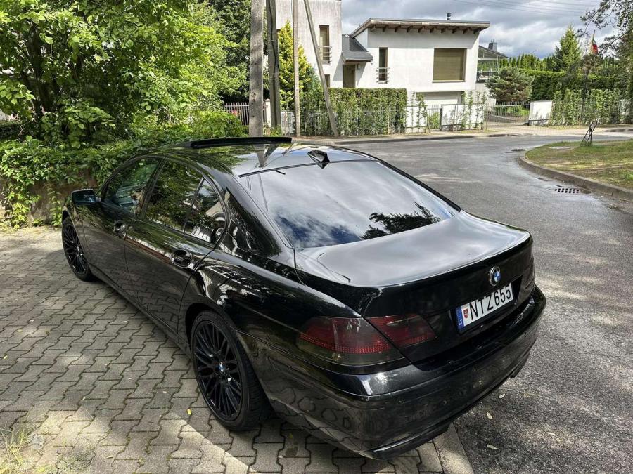 Melns BMW 730 2006 Viļņa, ar dzinēja tilpumu 2.99 L un nobraukumu 410 tūkst. km par 5200 €, foto 12 vietnē AUTOMOTO.COM.LV