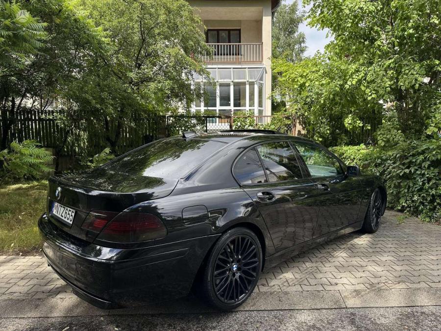 Melns BMW 730 2006 Viļņa, ar dzinēja tilpumu 2.99 L un nobraukumu 410 tūkst. km par 5200 €, foto 13 vietnē AUTOMOTO.COM.LV