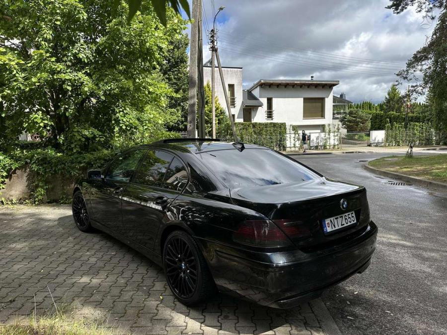 Melns BMW 730 2006 Viļņa, ar dzinēja tilpumu 2.99 L un nobraukumu 410 tūkst. km par 5200 €, foto 14 vietnē AUTOMOTO.COM.LV