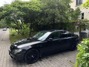 Melns BMW 730 2006 Viļņa, ar dzinēja tilpumu 2.99 L un nobraukumu 410 tūkst. km par 5200 €, foto 16 vietnē AUTOMOTO.COM.LV
