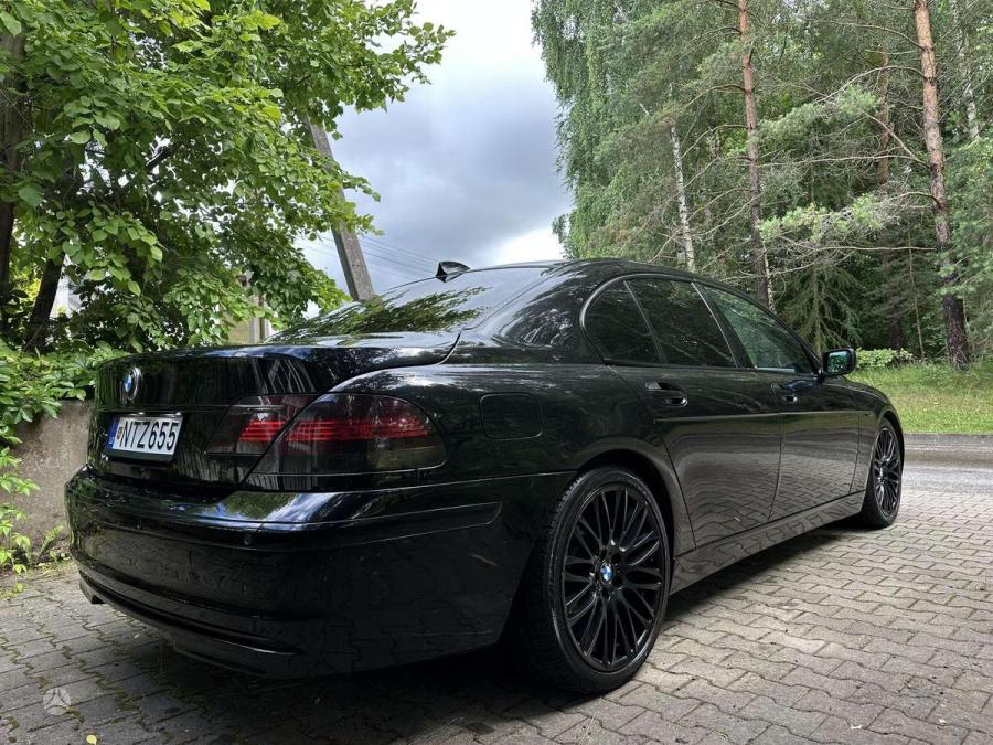Melns BMW 730 2006 Viļņa, ar dzinēja tilpumu 2.99 L un nobraukumu 410 tūkst. km par 5200 €, foto 17 vietnē AUTOMOTO.COM.LV