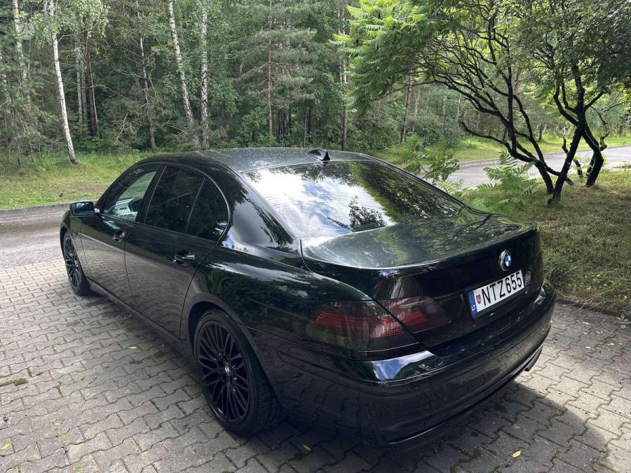 Melns BMW 730 2006 Viļņa, ar dzinēja tilpumu 2.99 L un nobraukumu 410 tūkst. km par 5200 €, foto 18 vietnē AUTOMOTO.COM.LV