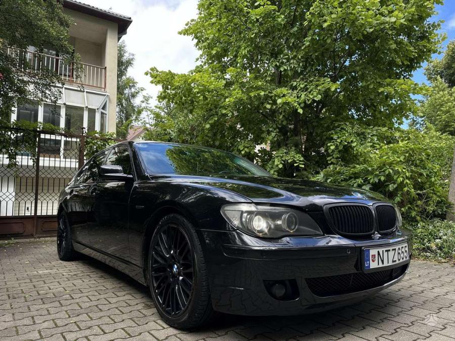 Melns BMW 730 2006 Viļņa, ar dzinēja tilpumu 2.99 L un nobraukumu 410 tūkst. km par 5200 €, foto 19 vietnē AUTOMOTO.COM.LV