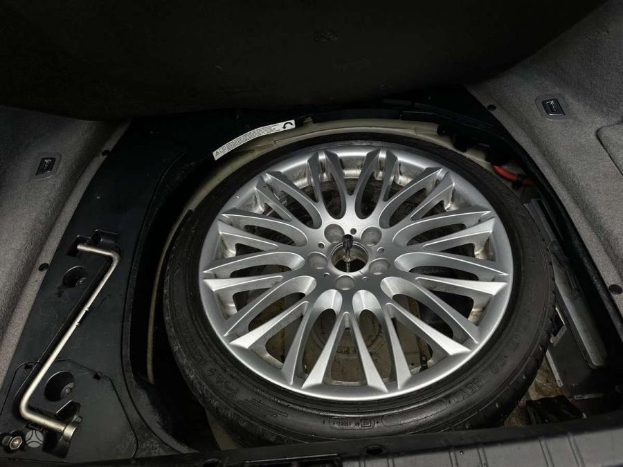 Melns BMW 730 2006 Viļņa, ar dzinēja tilpumu 2.99 L un nobraukumu 410 tūkst. km par 5200 €, foto 34 vietnē AUTOMOTO.COM.LV