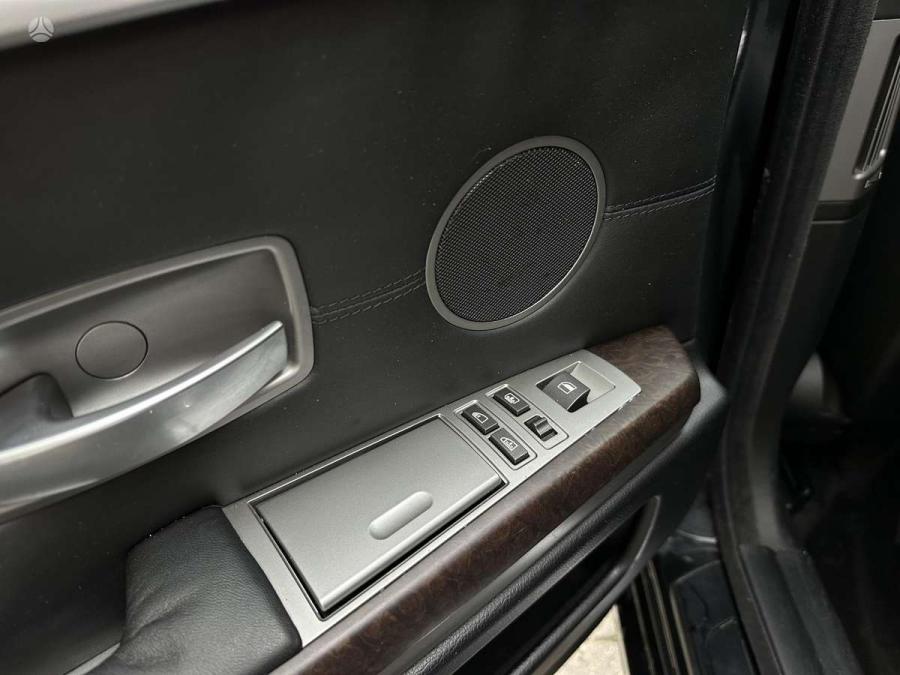 Melns BMW 730 2006 Viļņa, ar dzinēja tilpumu 2.99 L un nobraukumu 410 tūkst. km par 5200 €, foto 41 vietnē AUTOMOTO.COM.LV