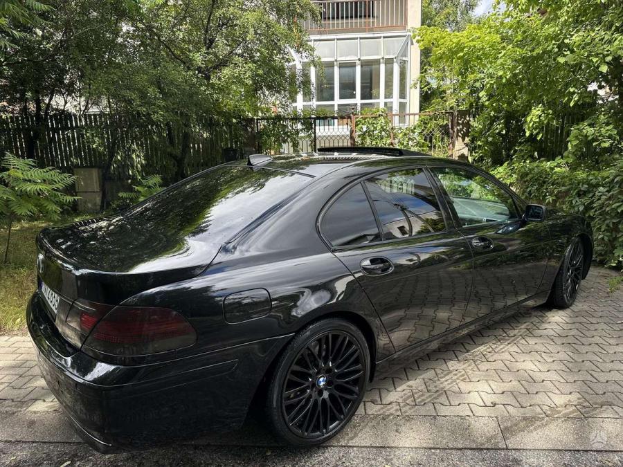 Melns BMW 730 2006 Viļņa, ar dzinēja tilpumu 2.99 L un nobraukumu 410 tūkst. km par 5200 €, foto 50 vietnē AUTOMOTO.COM.LV