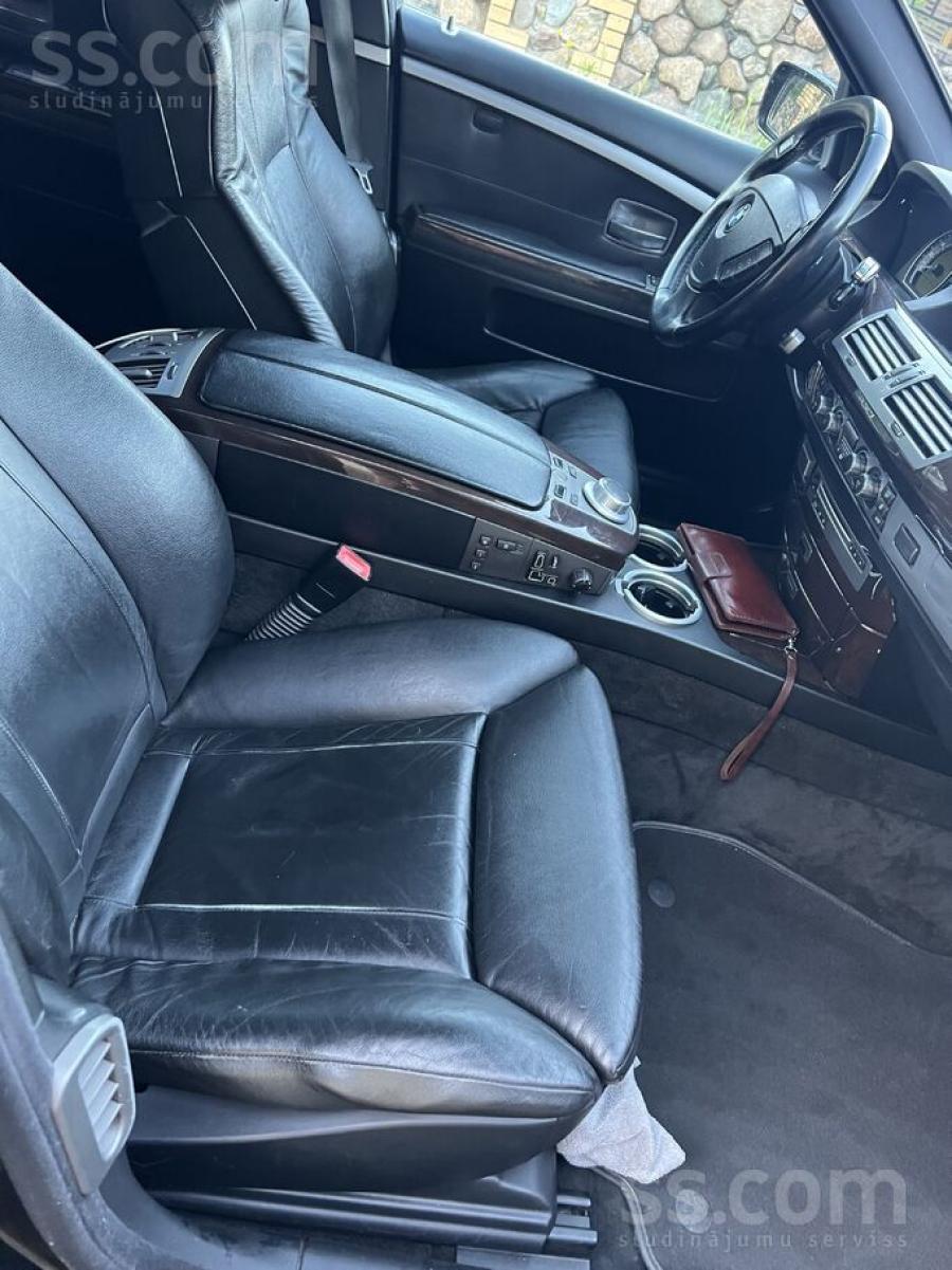 Melns BMW 730 2006 Daugavpils, ar dzinēja tilpumu 3.00 L un nobraukumu 423 tūkst. km par 6000 €, foto 6 vietnē AUTOMOTO.COM.LV