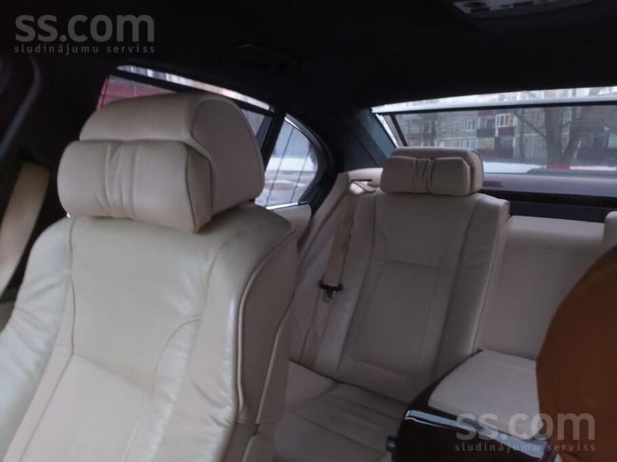 Black BMW 730 2006 in Riga, with an engine capacity of 4.00 L and mileage of 280 thousand km for 3000 €, photo 10 on AUTOMOTO.COM.LV