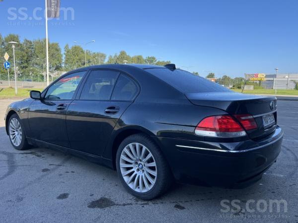 Melns BMW 730 2006 Rīga, ar dzinēja tilpumu 3.00 L un nobraukumu 422 tūkst. km par 4950 €, foto 3 vietnē AUTOMOTO.COM.LV