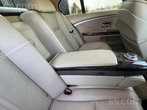 Melns BMW 730 2006 Rīga, ar dzinēja tilpumu 3.00 L un nobraukumu 422 tūkst. km par 4950 €, foto 9 vietnē AUTOMOTO.COM.LV