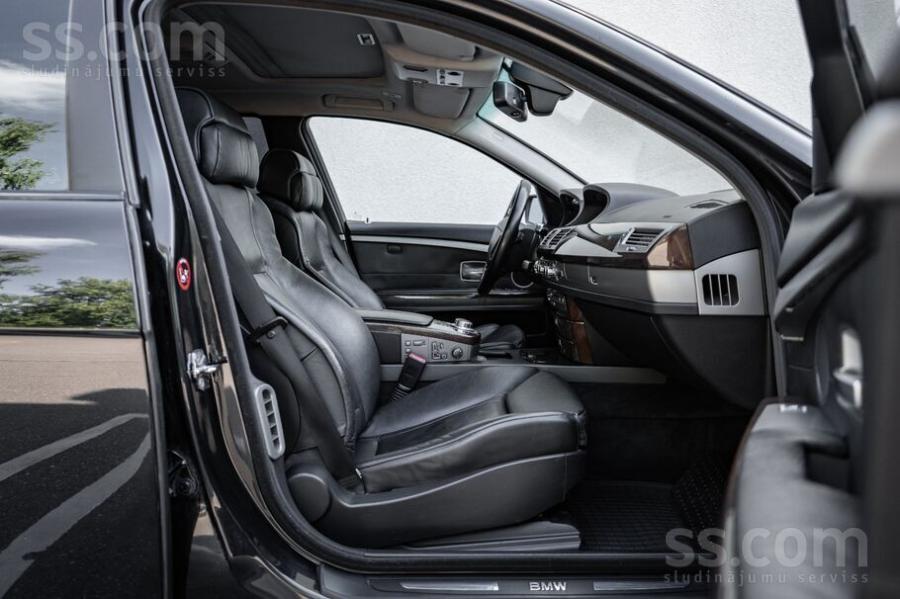 Melns BMW 730 2006 Rīga, ar dzinēja tilpumu 3.00 L un nobraukumu 379 tūkst. km par 5500 €, foto 10 vietnē AUTOMOTO.COM.LV