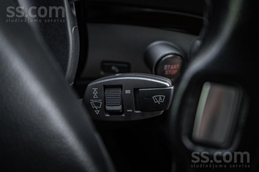 Melns BMW 730 2006 Rīga, ar dzinēja tilpumu 3.00 L un nobraukumu 379 tūkst. km par 5500 €, foto 20 vietnē AUTOMOTO.COM.LV