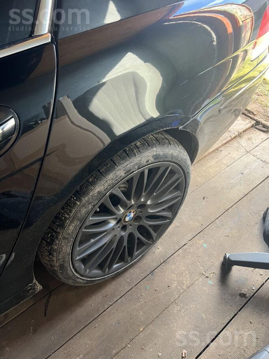 Melns BMW 730 2006 Daugavpils, ar dzinēja tilpumu 3.00 L un nobraukumu 420 tūkst. km par 5600 €, foto 7 vietnē AUTOMOTO.COM.LV