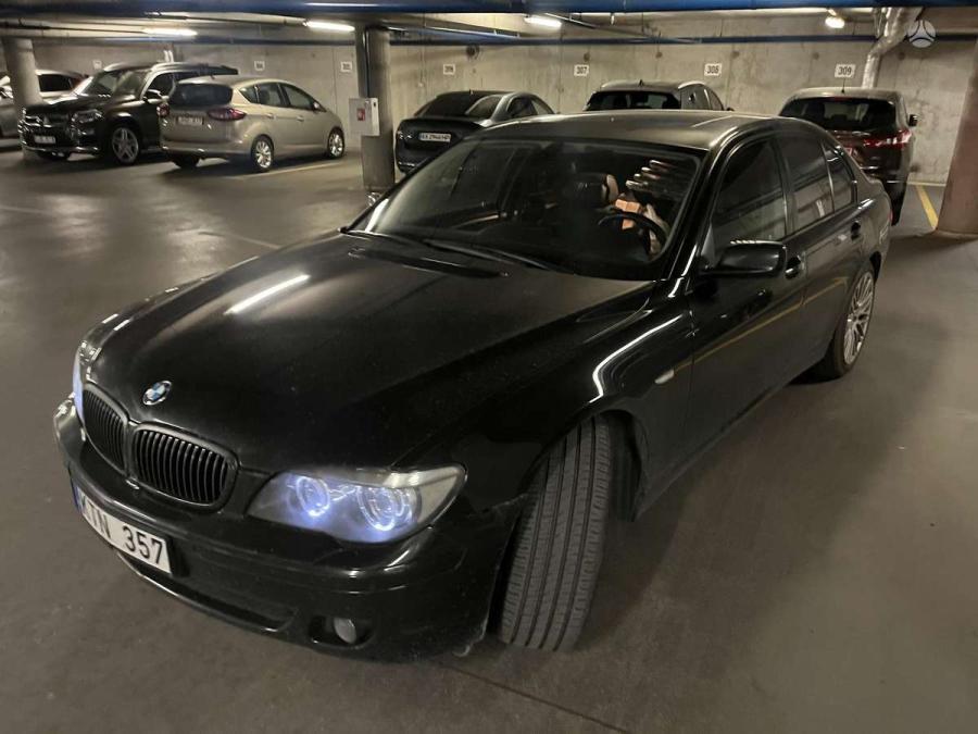Melns BMW 730 2006 Klaipėda, ar dzinēja tilpumu 2.99 L un nobraukumu 310 tūkst. km par 4499 €, foto 8 vietnē AUTOMOTO.COM.LV