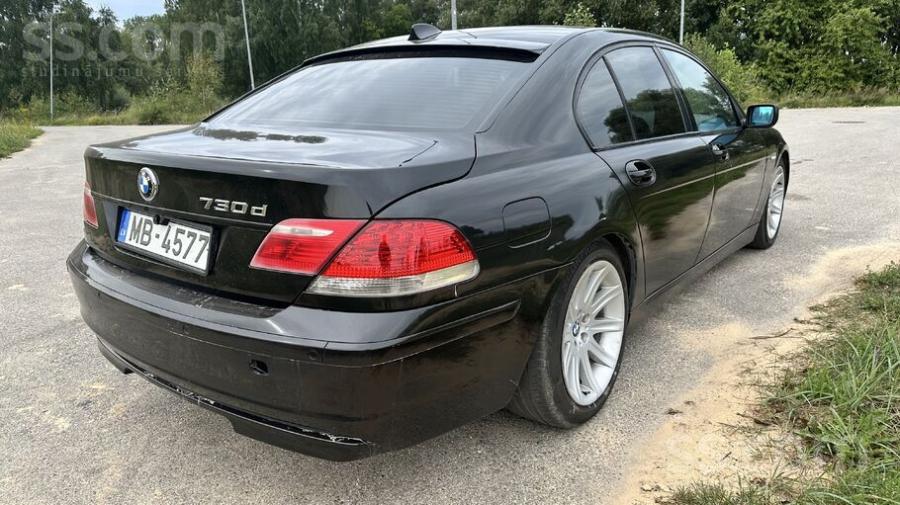 Melns BMW 730 2006 Rīga, ar dzinēja tilpumu 3.00 L un nobraukumu 272 tūkst. km par 2600 €, foto 4 vietnē AUTOMOTO.COM.LV