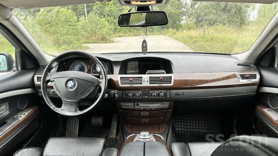 Melns BMW 730 2006 Rīga, ar dzinēja tilpumu 3.00 L un nobraukumu 272 tūkst. km par 2600 €, foto 7 vietnē AUTOMOTO.COM.LV