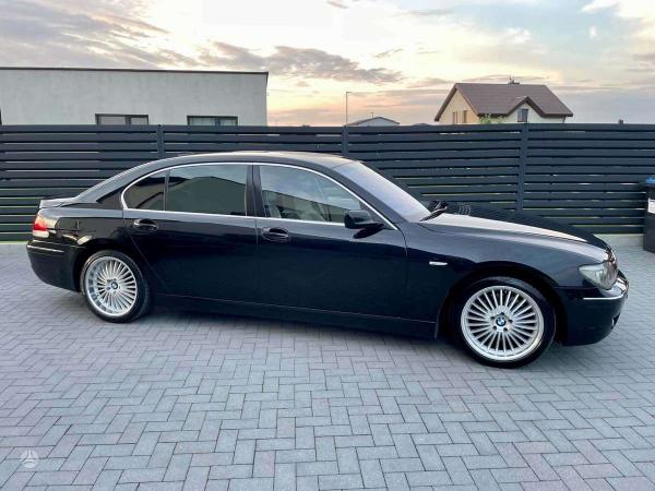 Melns BMW 730 2006 Viļņa, ar dzinēja tilpumu 2.99 L un nobraukumu 533 tūkst. km par 2800 €, foto 7 vietnē AUTOMOTO.COM.LV