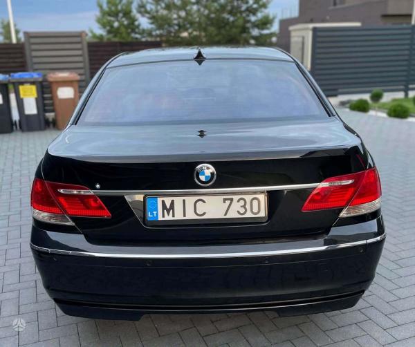 Melns BMW 730 2006 Viļņa, ar dzinēja tilpumu 2.99 L un nobraukumu 533 tūkst. km par 2800 €, foto 11 vietnē AUTOMOTO.COM.LV