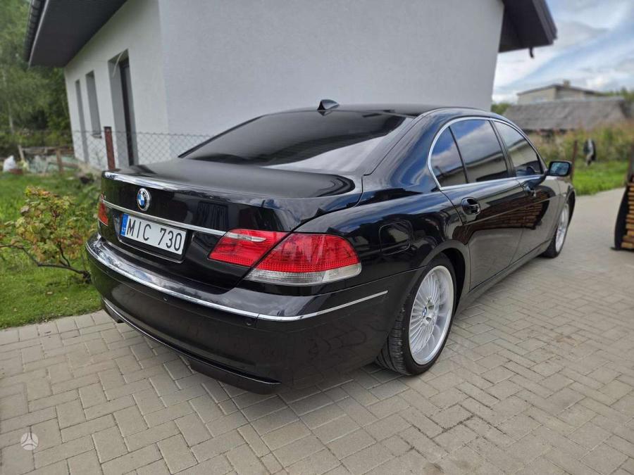 Melns BMW 730 2006 Viļņa, ar dzinēja tilpumu 2.99 L un nobraukumu 533 tūkst. km par 2800 €, foto 22 vietnē AUTOMOTO.COM.LV