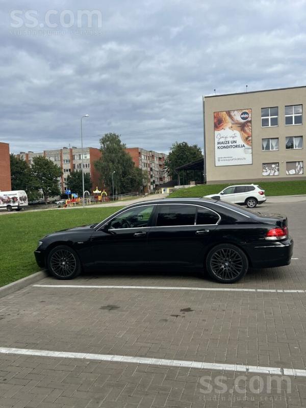 Melns BMW 730 2006 Daugavpils, ar dzinēja tilpumu 3.00 L un nobraukumu 429 tūkst. km par 4550 €, foto 5 vietnē AUTOMOTO.COM.LV