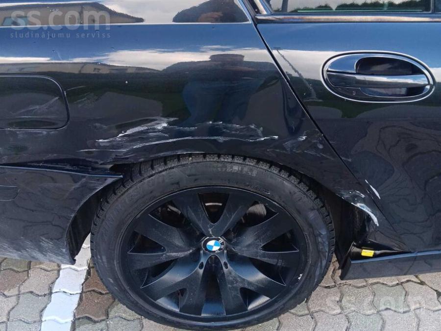 Melns BMW 730 2006 Rīga, ar dzinēja tilpumu 3.00 L un nobraukumu 324 tūkst. km par 2350 €, foto 4 vietnē AUTOMOTO.COM.LV