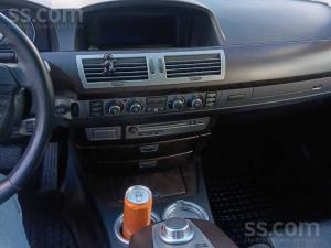 Melns BMW 730 2006 Rīga, ar dzinēja tilpumu 3.00 L un nobraukumu 324 tūkst. km par 2350 €, foto 8 vietnē AUTOMOTO.COM.LV
