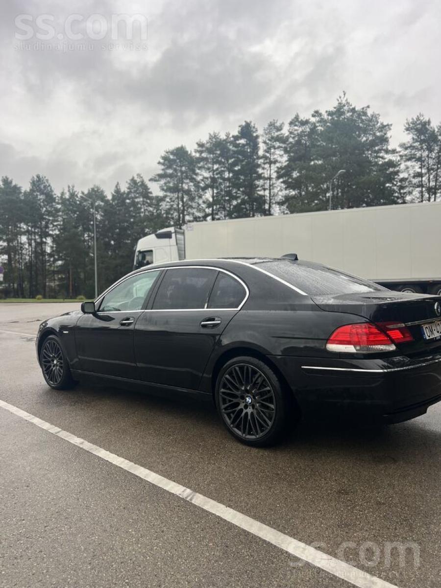 Melns BMW 730 2006 Daugavpils, ar dzinēja tilpumu 3.00 L un nobraukumu 430 tūkst. km par 5250 €, foto 6 vietnē AUTOMOTO.COM.LV