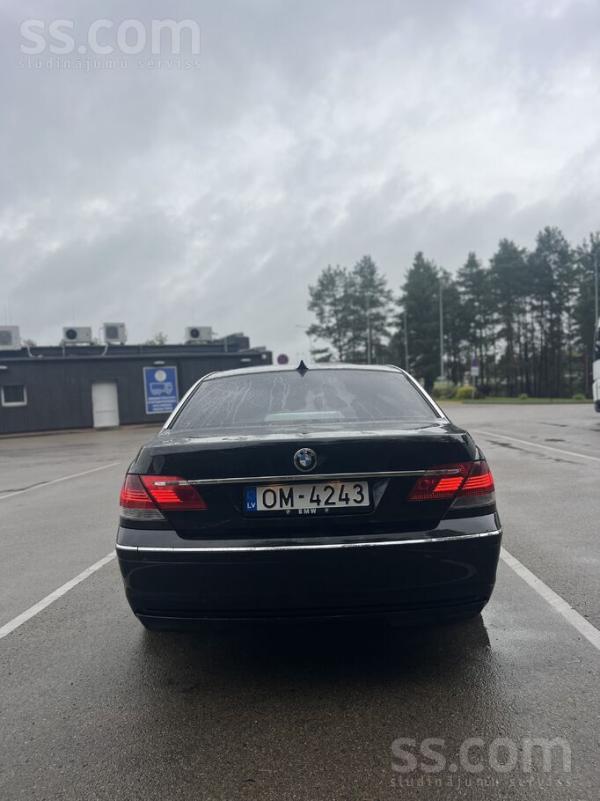 BMW 730 2006 Daugavpils vietnē Melns BMW 730 2006 Daugavpils, ar dzinēja tilpumu 3.00 L un nobraukumu 430 tūkst. km par 5500 €, foto 6 vietnē AUTOMOTO.COM.LV