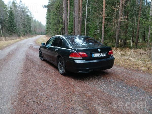 Black BMW 730 2007 in Ventspils, with an engine capacity of 3.00 L and mileage of 350 thousand km for 4700 €, photo 3 on AUTOMOTO.COM.LV