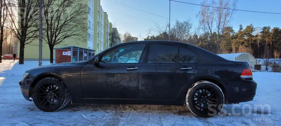Black BMW 730 2007 in Riga, with an engine capacity of 3.00 L and mileage of 316 thousand km for 4200 €, photo 5 on AUTOMOTO.COM.LV
