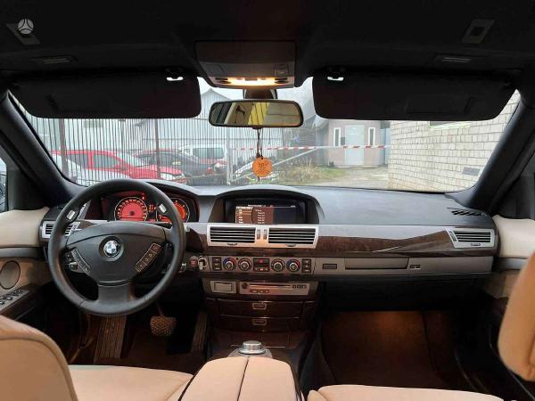 Melns BMW 730 2007 Viļņa, ar dzinēja tilpumu 3.00 L un nobraukumu 340 tūkst. km par 4250 €, foto 3 vietnē AUTOMOTO.COM.LV