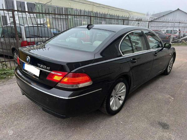 Melns BMW 730 2007 Viļņa, ar dzinēja tilpumu 3.00 L un nobraukumu 340 tūkst. km par 4250 €, foto 4 vietnē AUTOMOTO.COM.LV