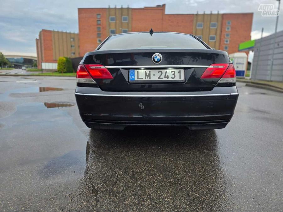 Melns BMW 730 2007 Šauļi, ar dzinēja tilpumu 3.00 L un nobraukumu 398 tūkst. km par 5000 €, foto 3 vietnē AUTOMOTO.COM.LV