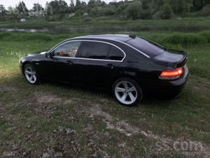 Black BMW 730 2007 in Bauska, with an engine capacity of 3.00 L and mileage of 449 thousand km for 4300 €, photo  on AUTOMOTO.COM.LV