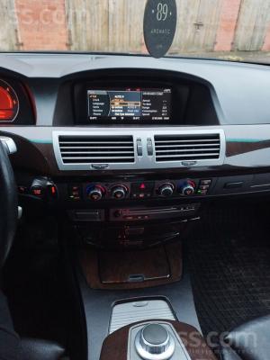 Melns BMW 730 2007 Liepāja, ar dzinēja tilpumu 3.00 L un nobraukumu 389 tūkst. km par 3955 €, foto 6 vietnē AUTOMOTO.COM.LV