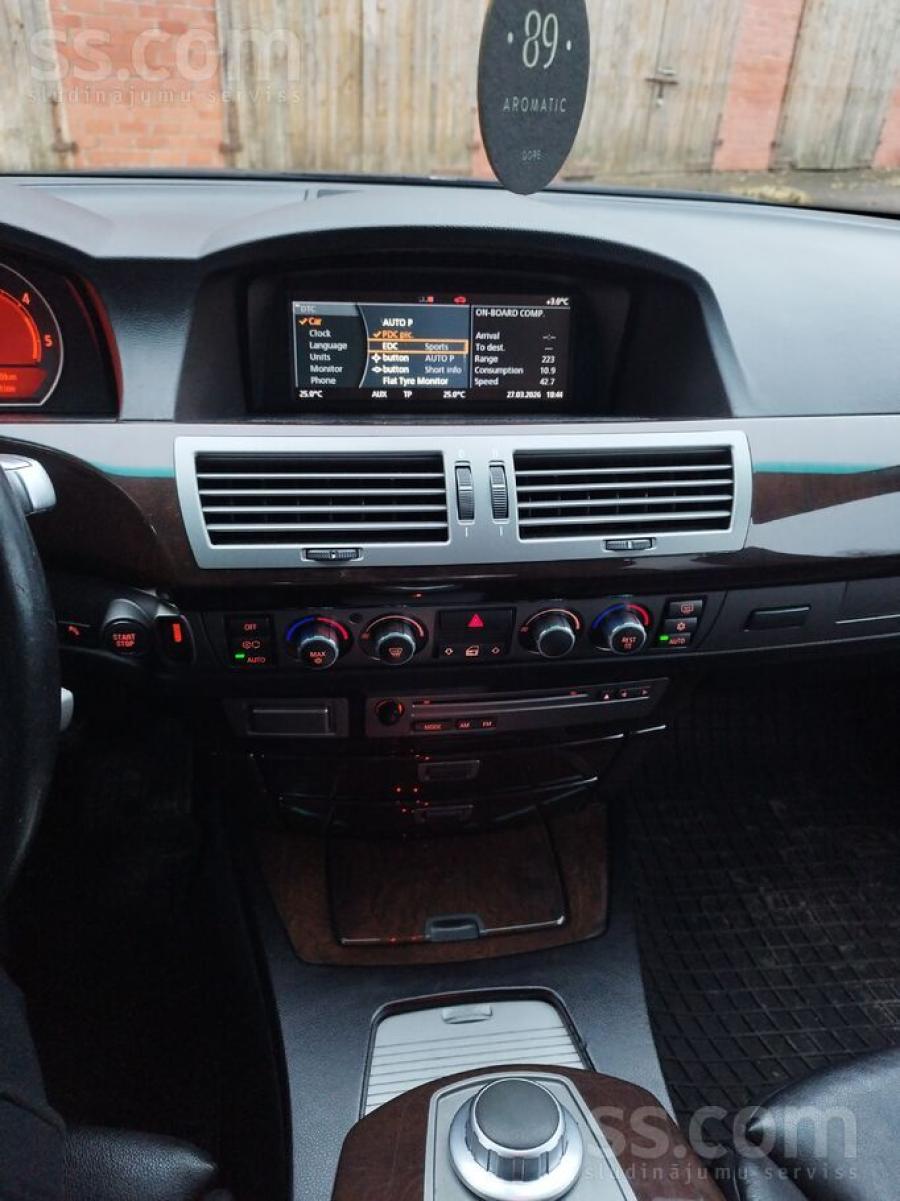 Melns BMW 730 2007 Liepāja, ar dzinēja tilpumu 3.00 L un nobraukumu 389 tūkst. km par 3955 €, foto 6 vietnē AUTOMOTO.COM.LV